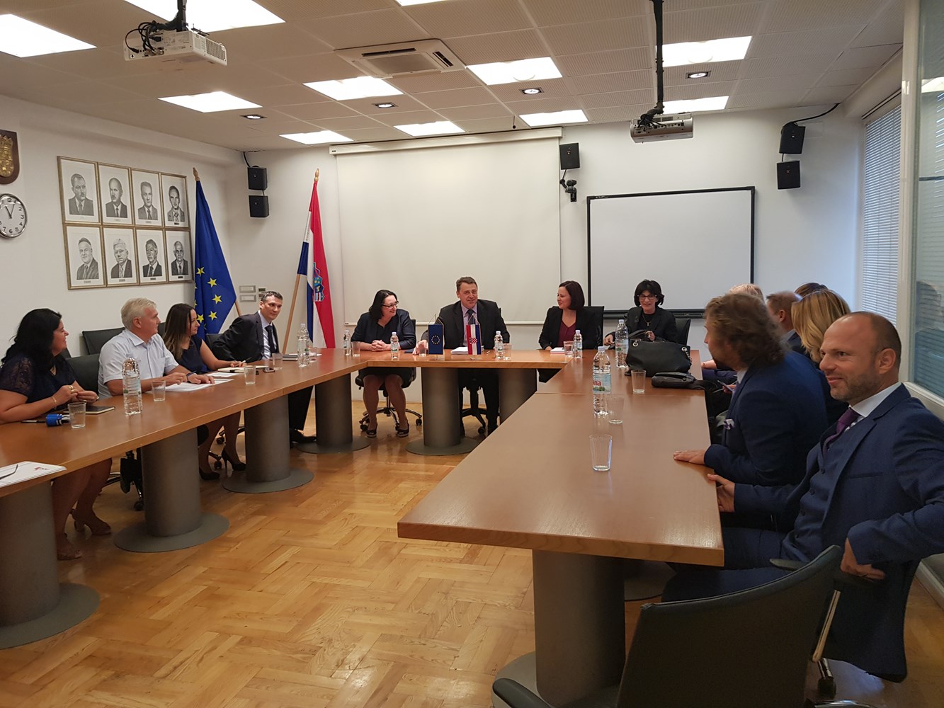 Državna geodetska uprava - Potpisivanje ugovora o dodjeli bespovratnih ... Državna geodetska uprava - Potpisivanje ugovora o dodjeli bespovratnih ...